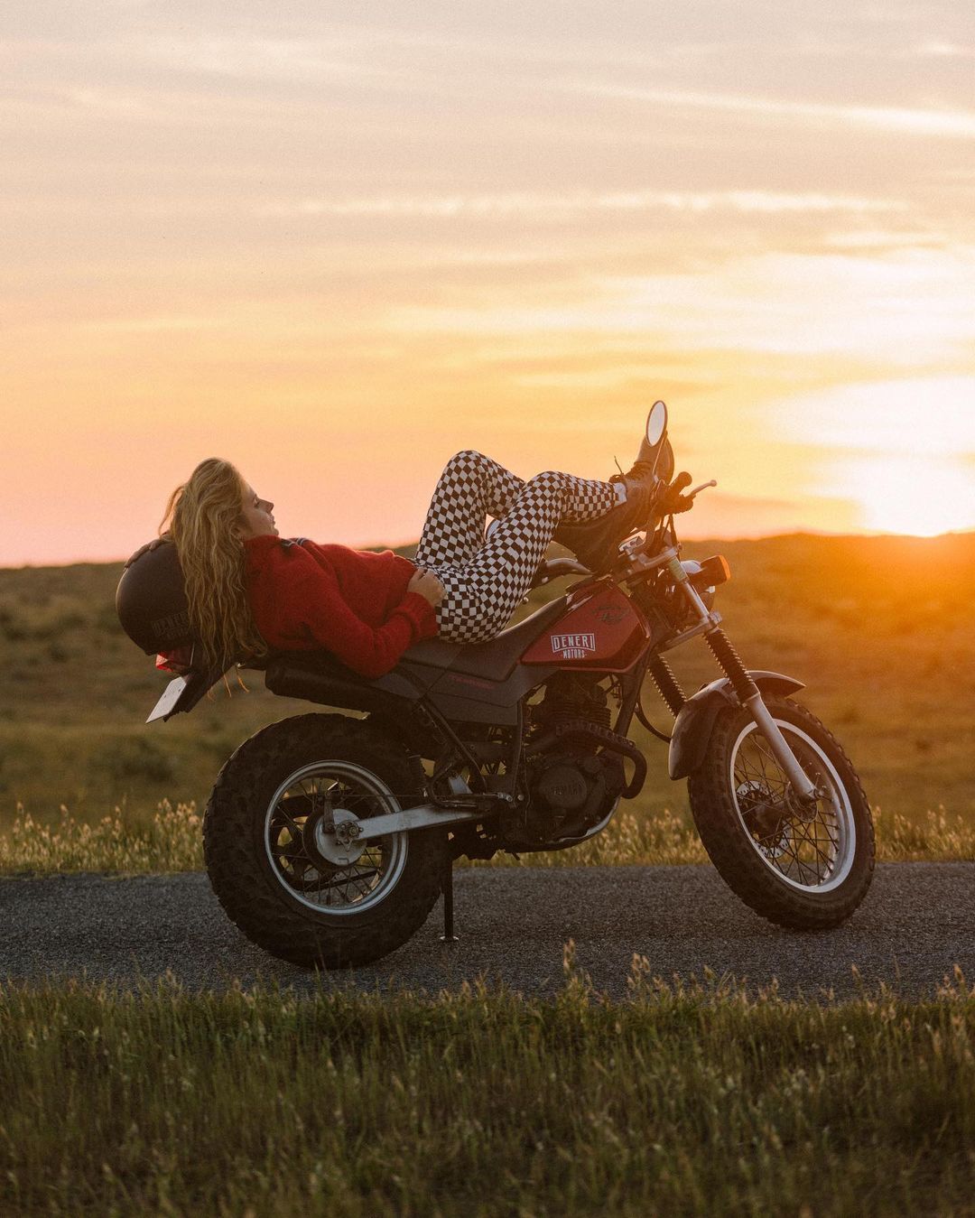 L'influenceuse Manon Lanza défend la "ride" au féminin